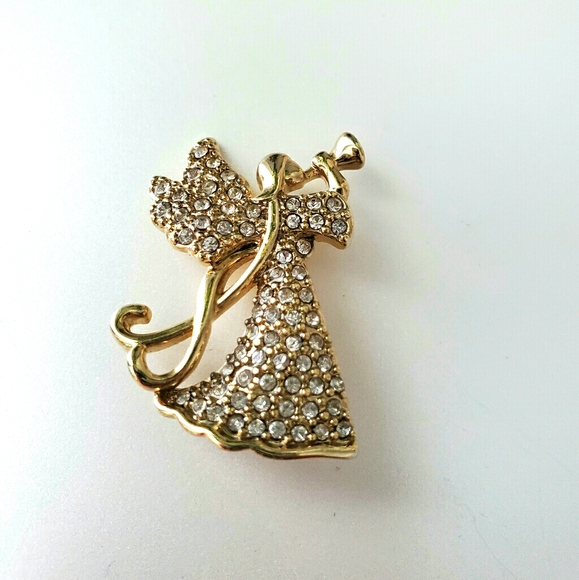 Monet | Accessories | Vintage Monet Angel Brooche | Poshmark
